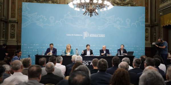 Kicillof presentó el “triplete” económico: Presupuesto, Ley Fiscal y ...